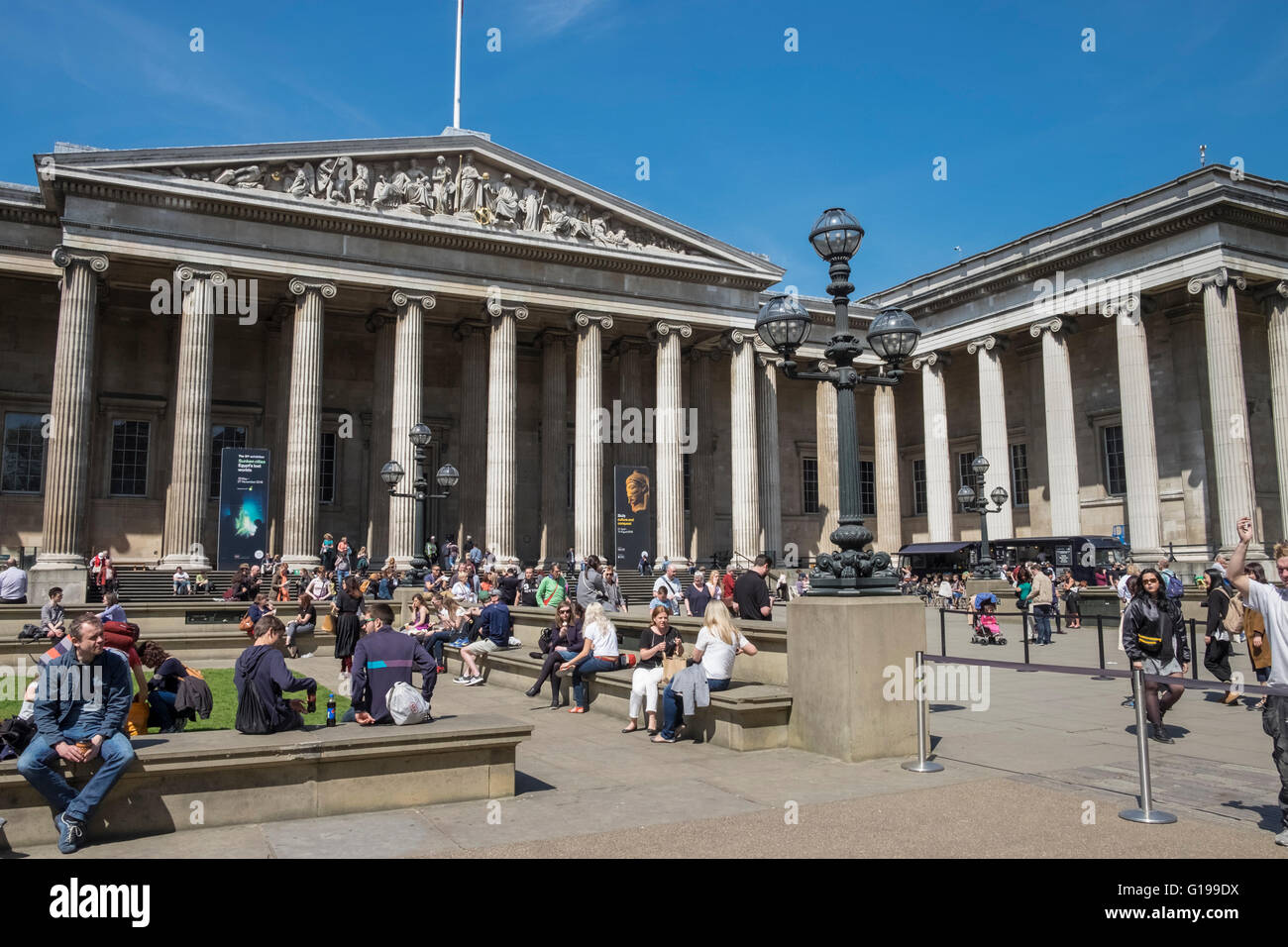 British museum london exterior hi-res stock photography and images - Alamy