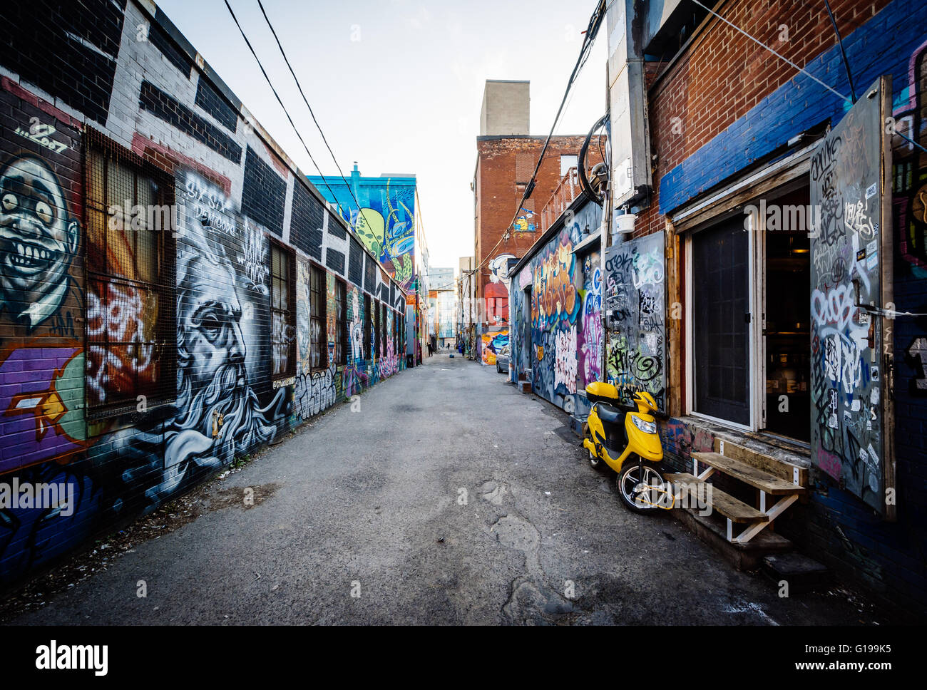 Graffiti alley old toronto hi-res stock photography and images - Alamy