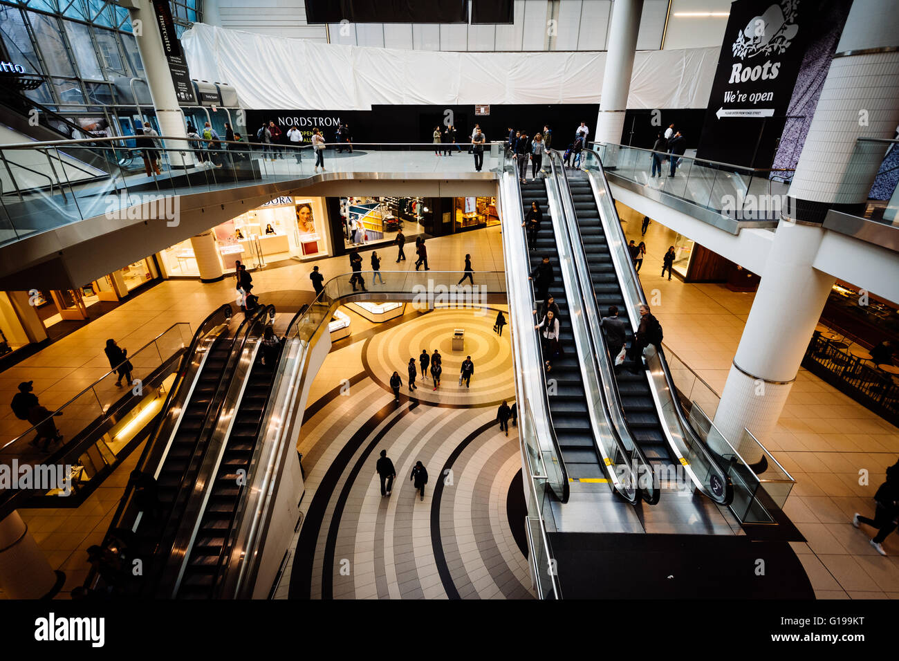 Tourism centre downtown hi-res stock photography and images - Alamy