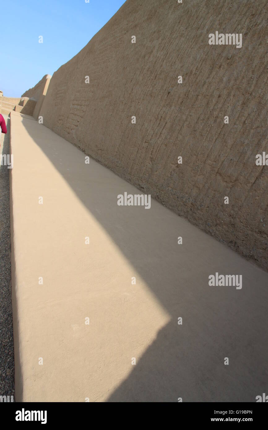 Sands stone sculptures and carvings at the Chan Chan archaeological ...