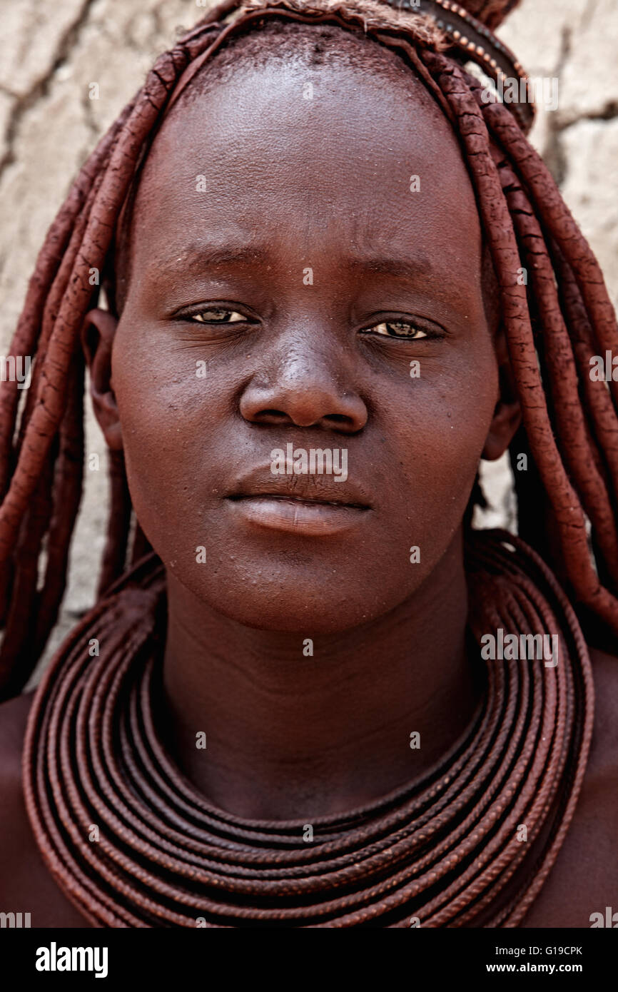 Himba woman hi-res stock photography and images - Alamy