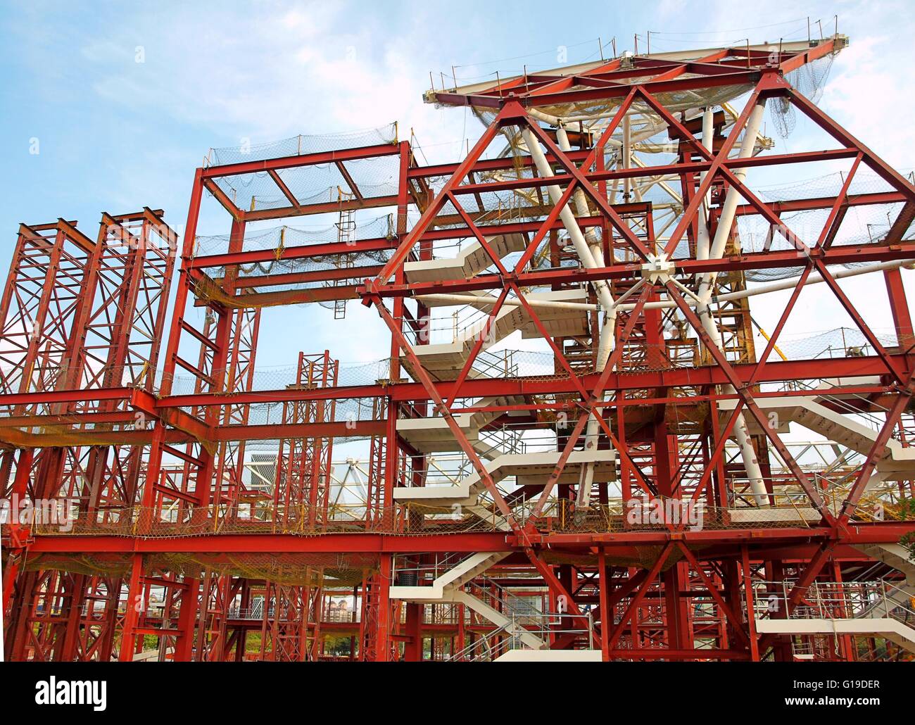 Steel girders construction hi-res stock photography and images - Alamy