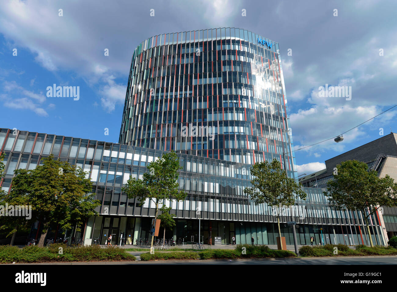 Kfw frankfurt hi-res stock photography and images - Alamy