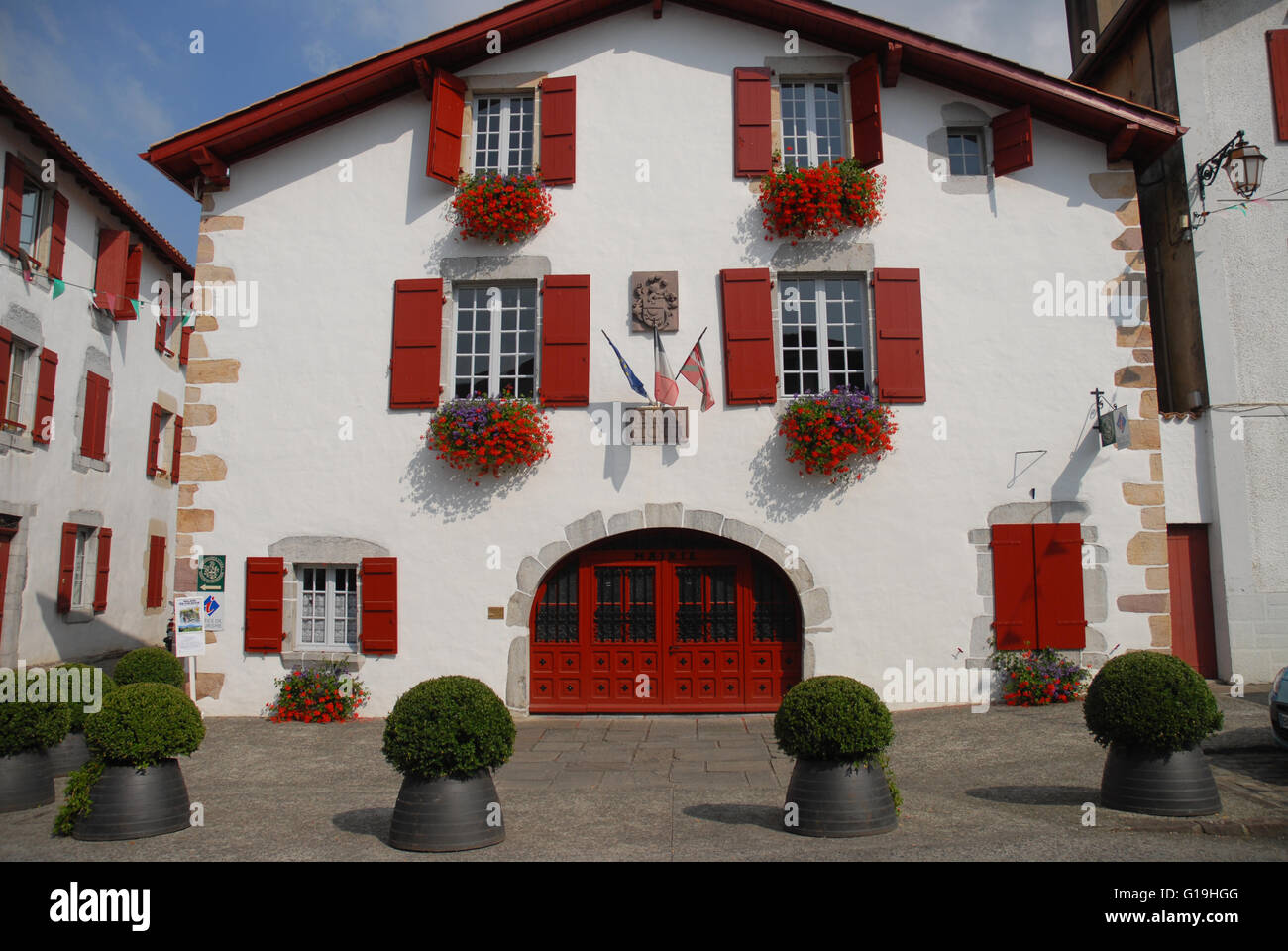 Traditional basque architecture hi-res stock photography and images - Alamy