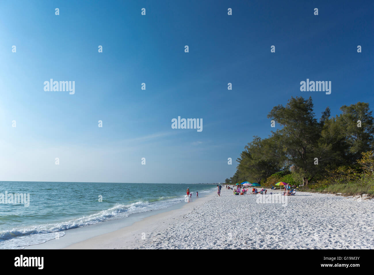 BEACH DELNOR-WIGGINS PASS STATE PARK NAPLES FLORIDA USA Stock Photo - Alamy