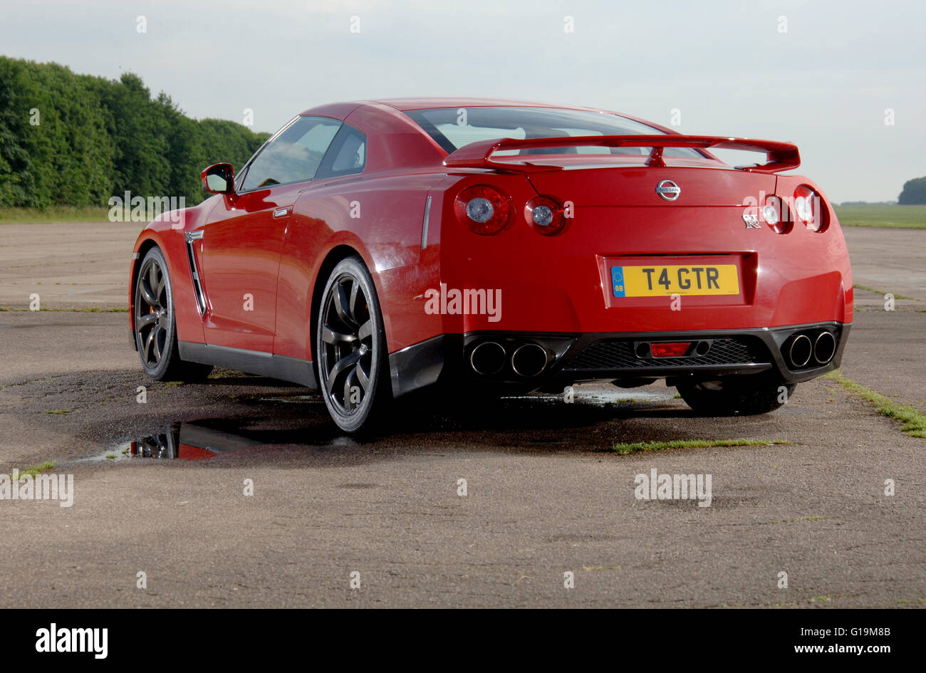2009 Nissan GT-R R35 hand built Japanese supercar Stock Photo - Alamy