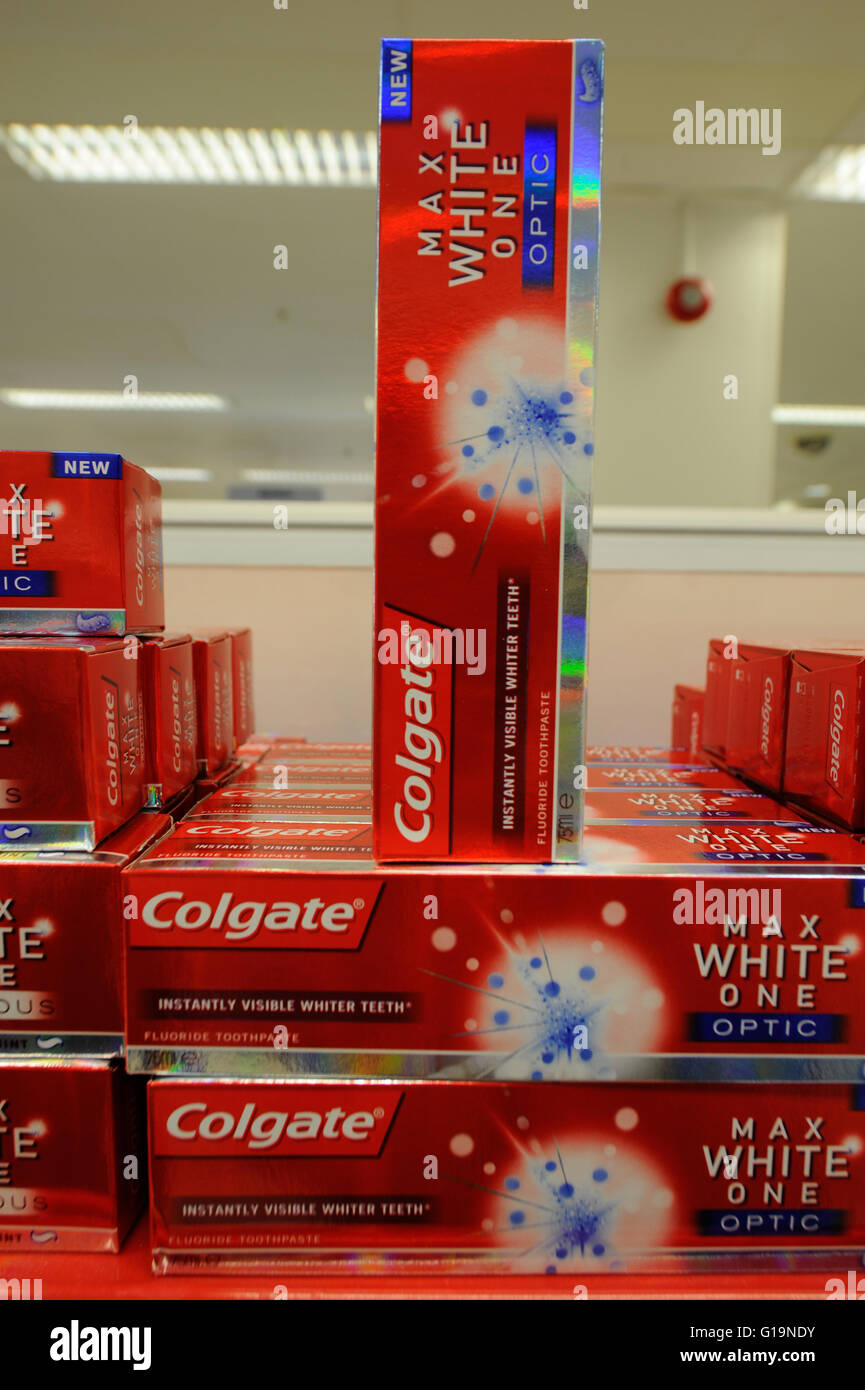 Colgate products hi-res stock photography and images - Alamy