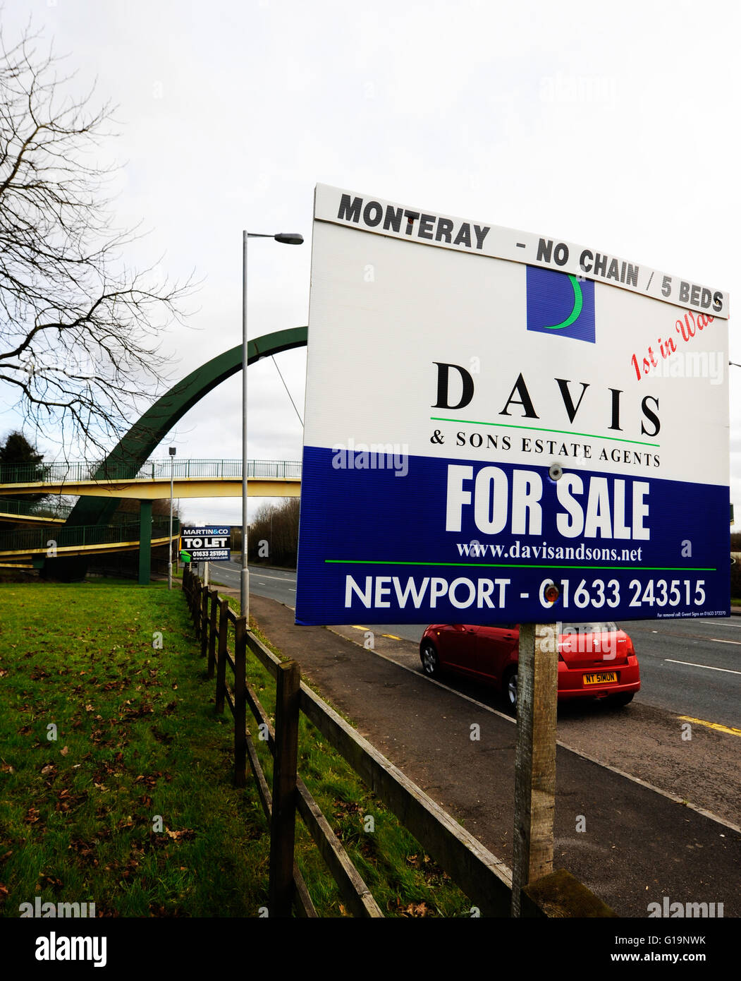 For sale signs uk street hi-res stock photography and images - Alamy