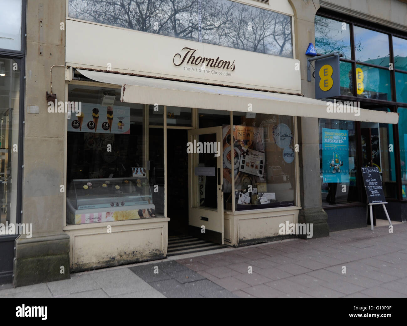 Thorntons store sign hi-res stock photography and images - Alamy