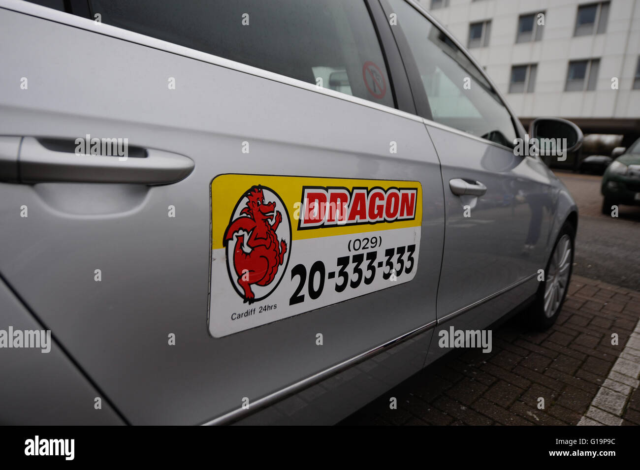 Cardiff taxi hi-res stock photography and images - Alamy