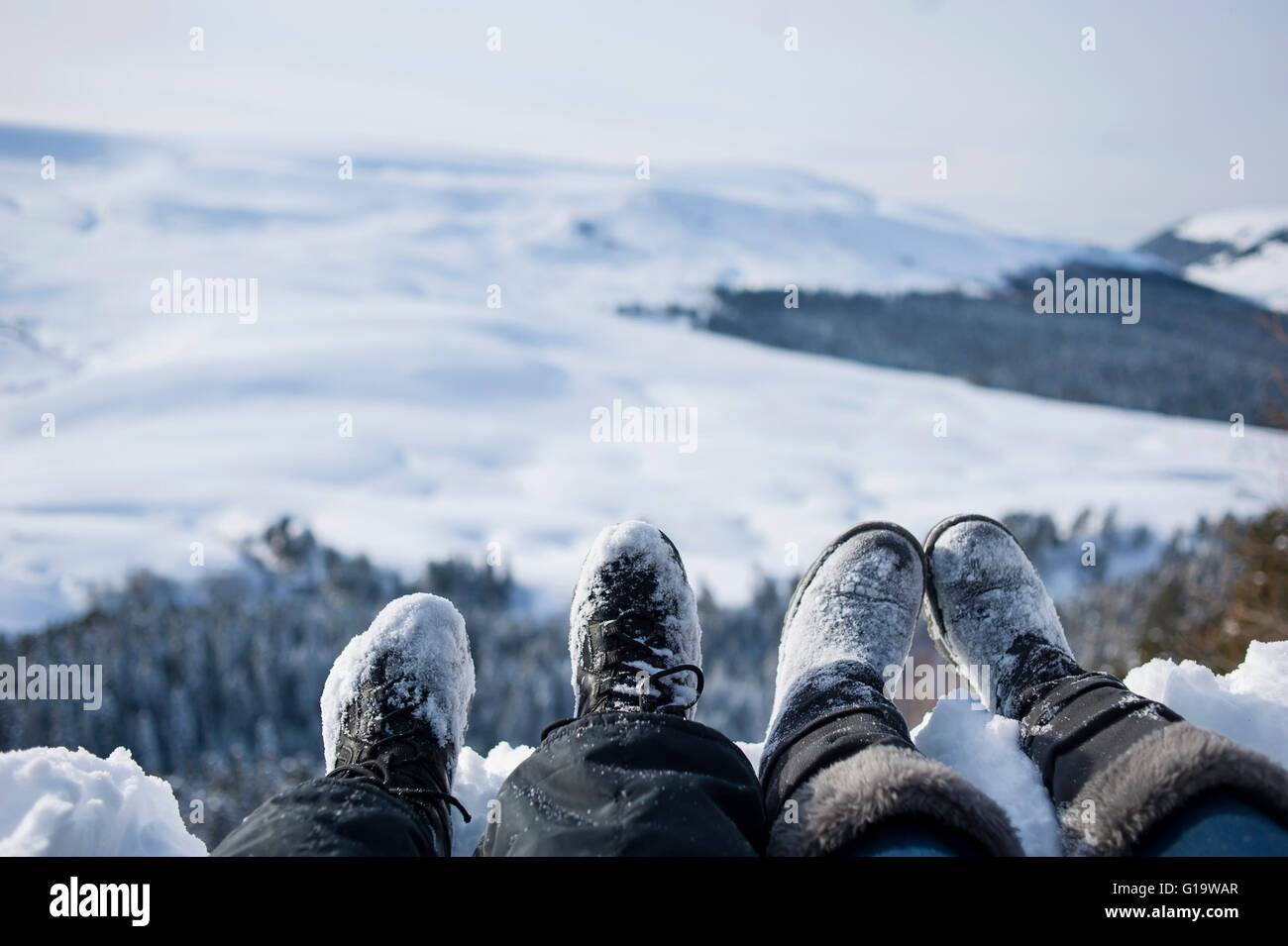 Two feet of snow hi-res stock photography and images - Alamy