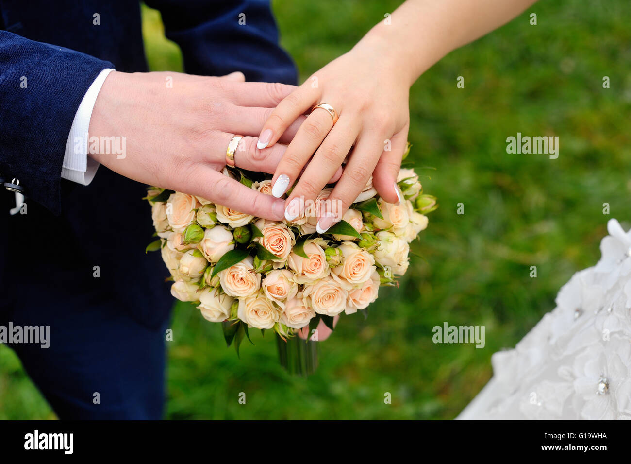 Beautiful female hands rings hi-res stock photography and images - Alamy
