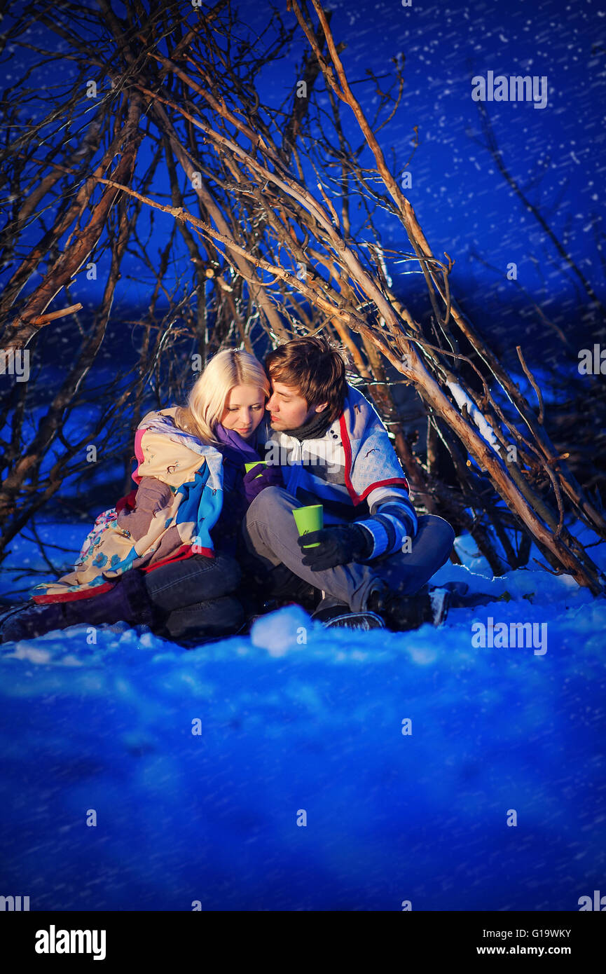 Couple snow night hi-res stock photography and images - Alamy