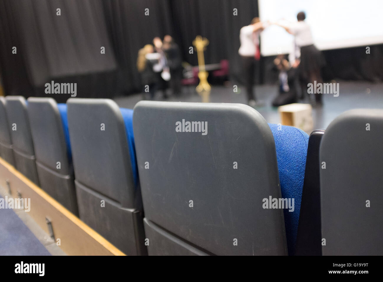Drama class school hi-res stock photography and images - Alamy