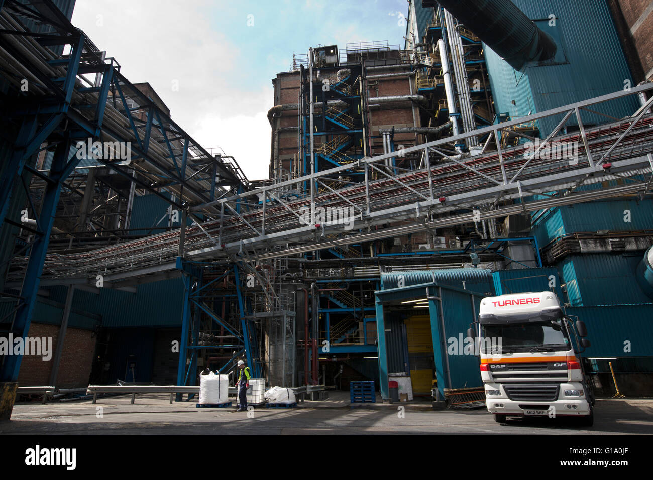 Tate & Lyle sugar refinery in Silvertown, London Docks, England, UK ...