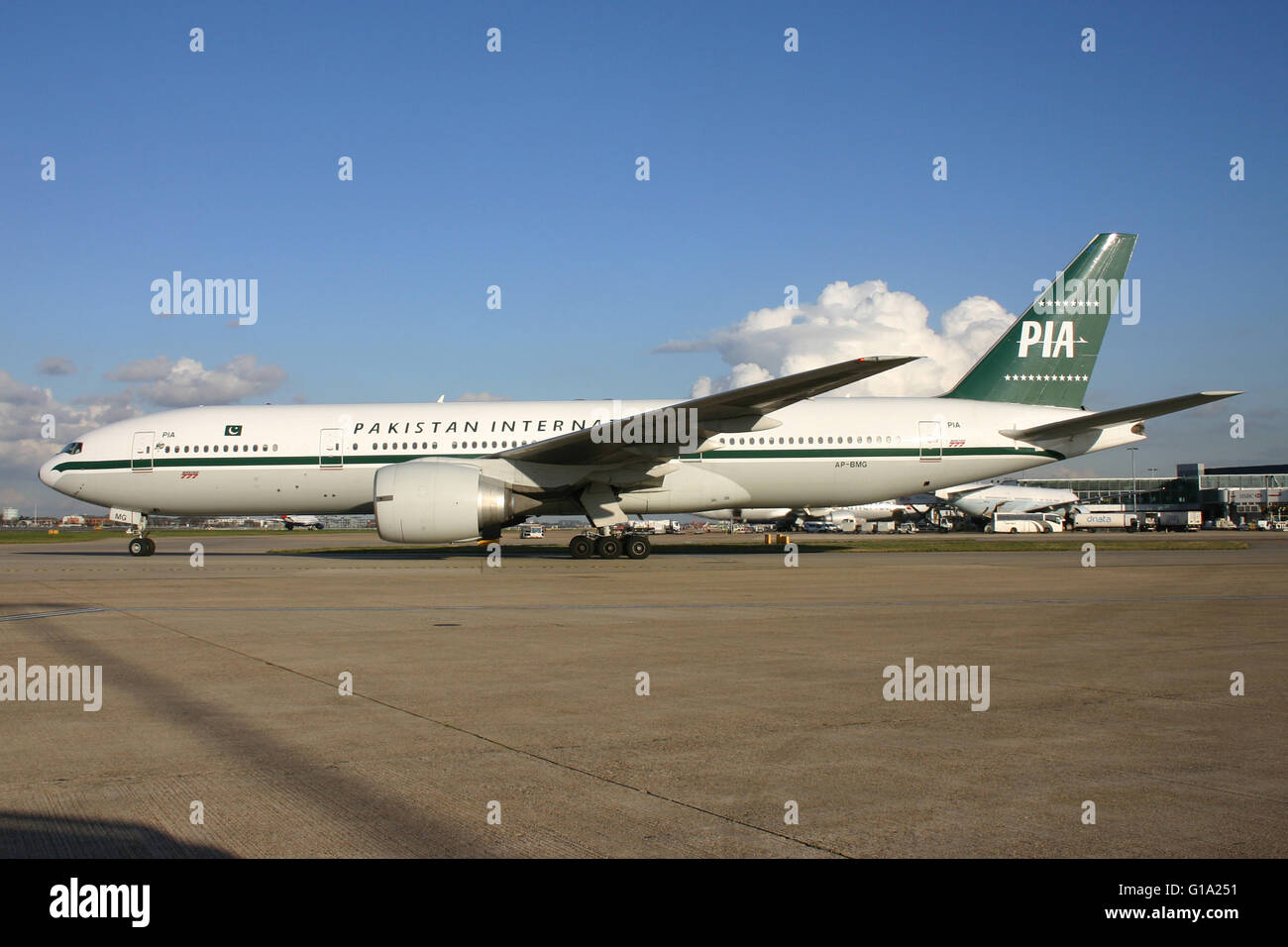 Pia plane hi-res stock photography and images - Alamy