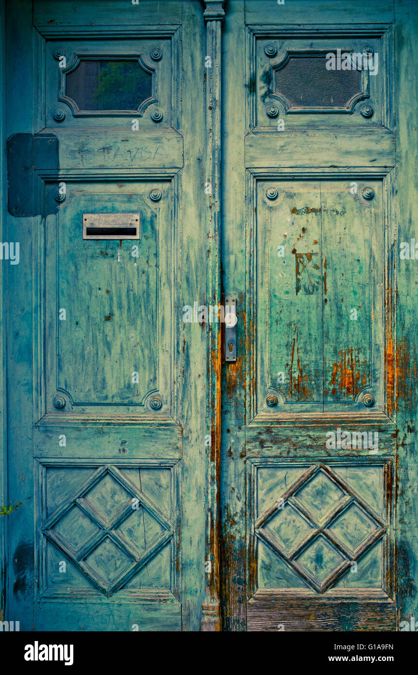 old weathered wooden door Stock Photo - Alamy
