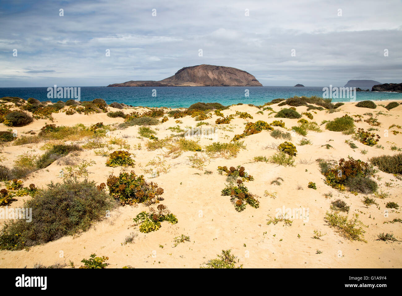 Montana Clara island nature reserve from Graciosa island, Lanzarote ...