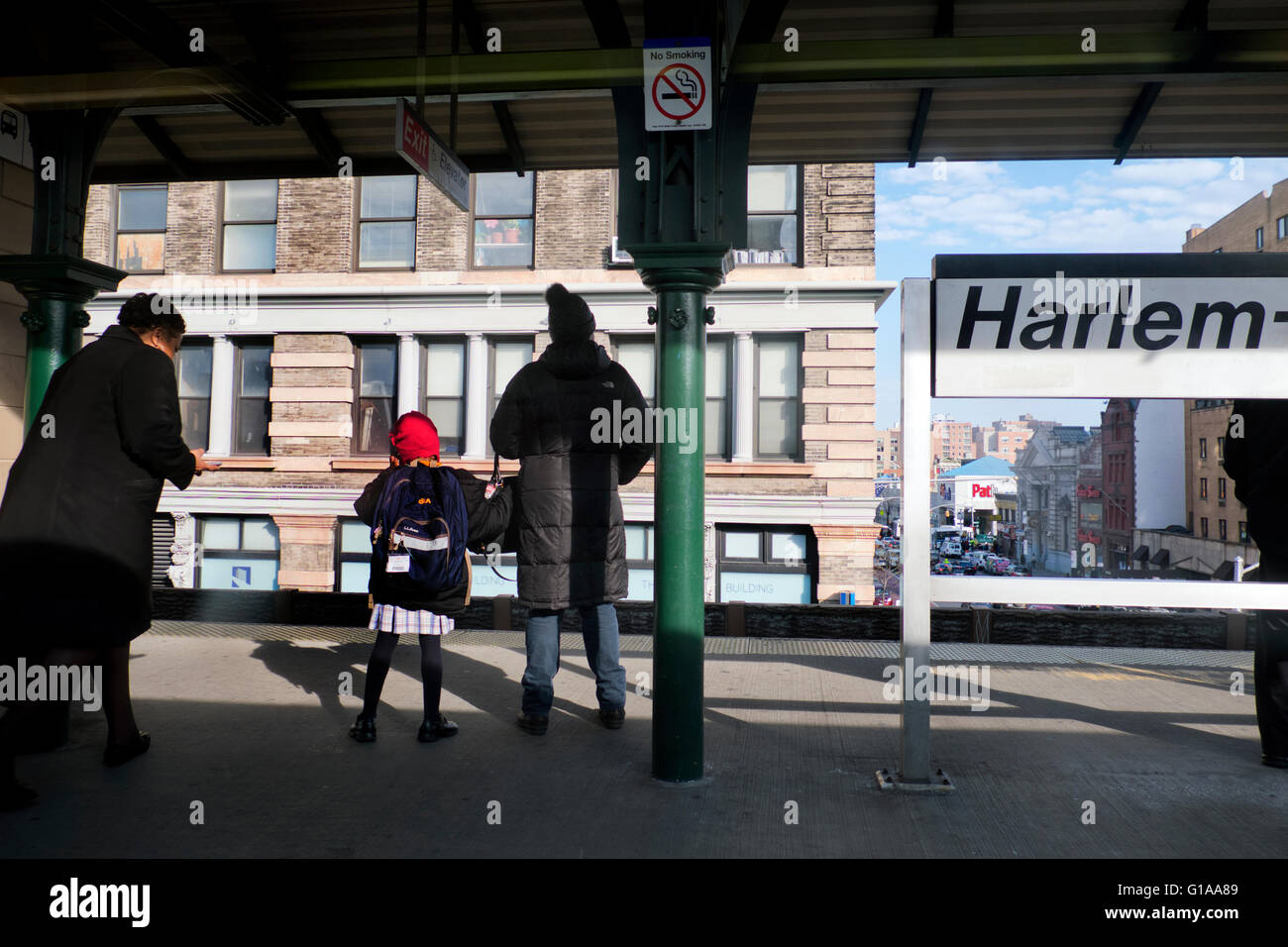 Entering Manhatten by train into Harlem 125th Street Station Stock ...