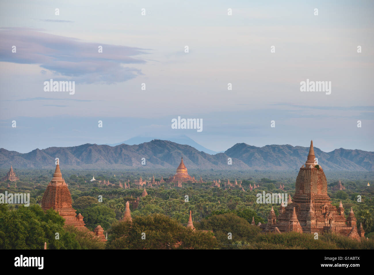 Bagan temples hi-res stock photography and images - Alamy