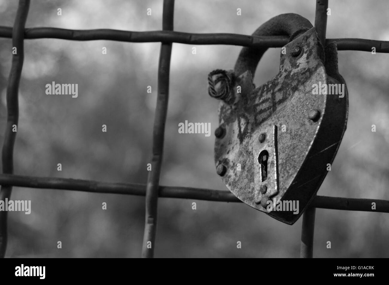 heart lock black and white Stock Photo - Alamy