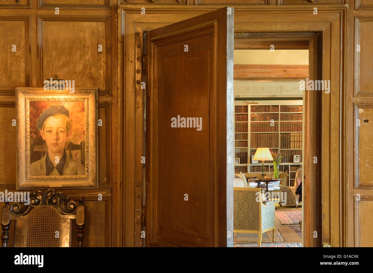 Royal lodge interior hi-res stock photography and images - Alamy