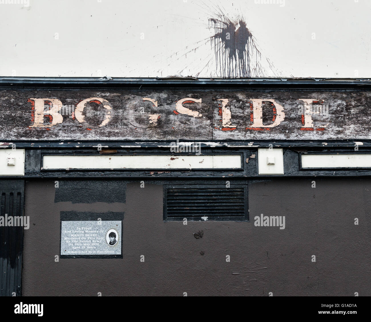 Memorial plaque for Manus Deery at The Bogside Inn. Derry Londonderry ...