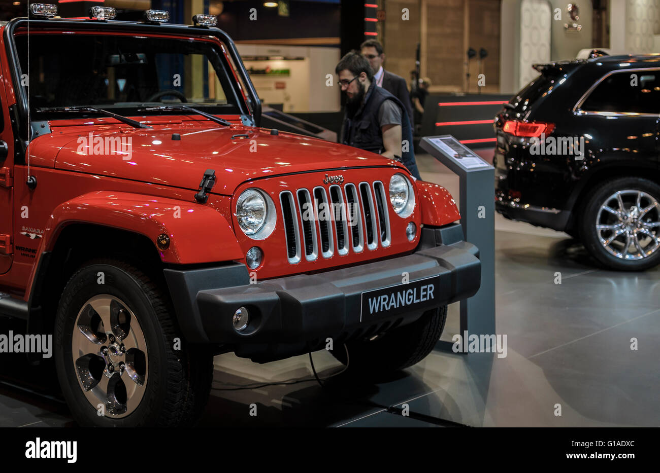 Red jeep hi-res stock photography and images - Alamy