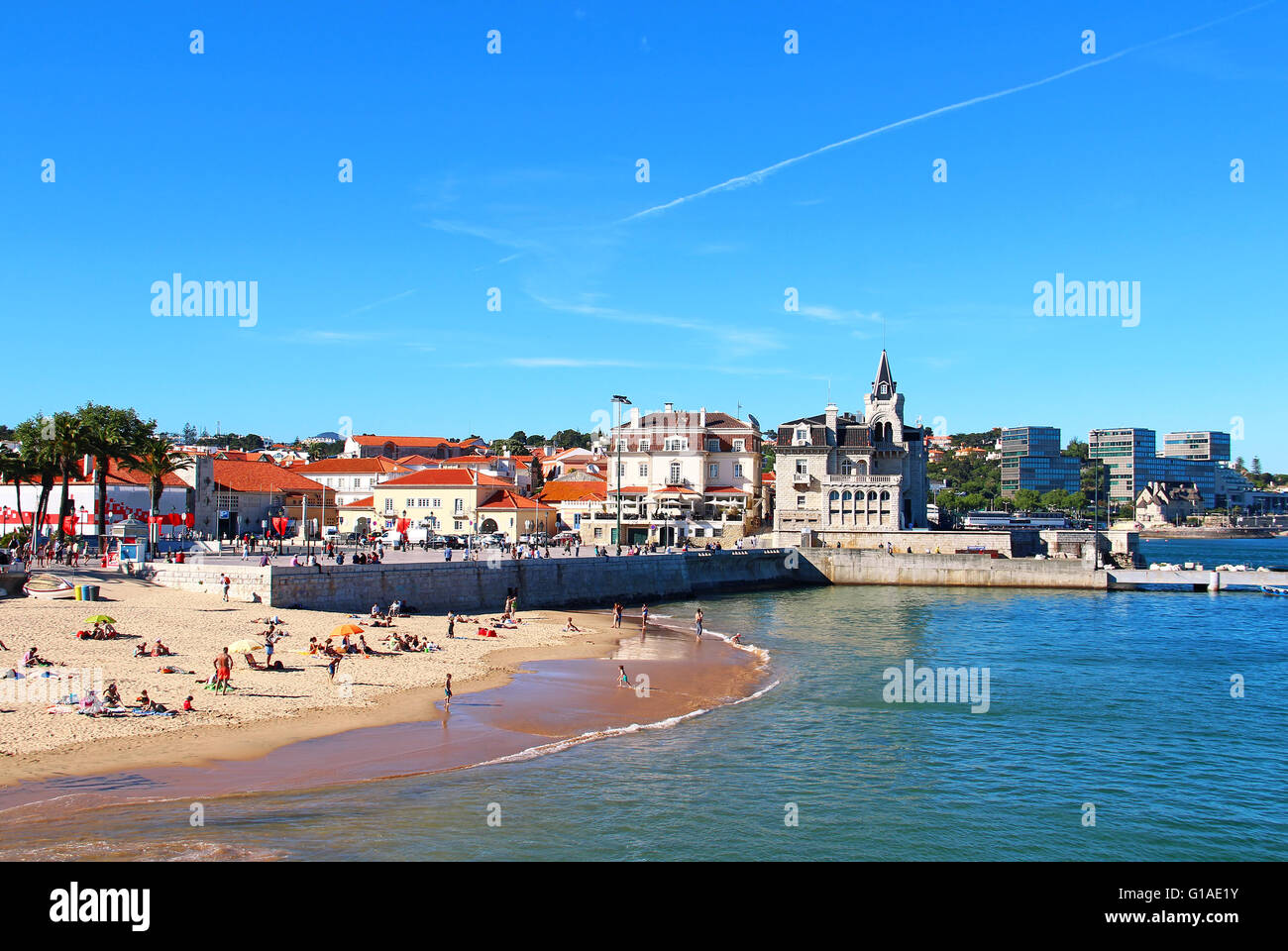 Cascais beach portugal hi-res stock photography and images - Alamy