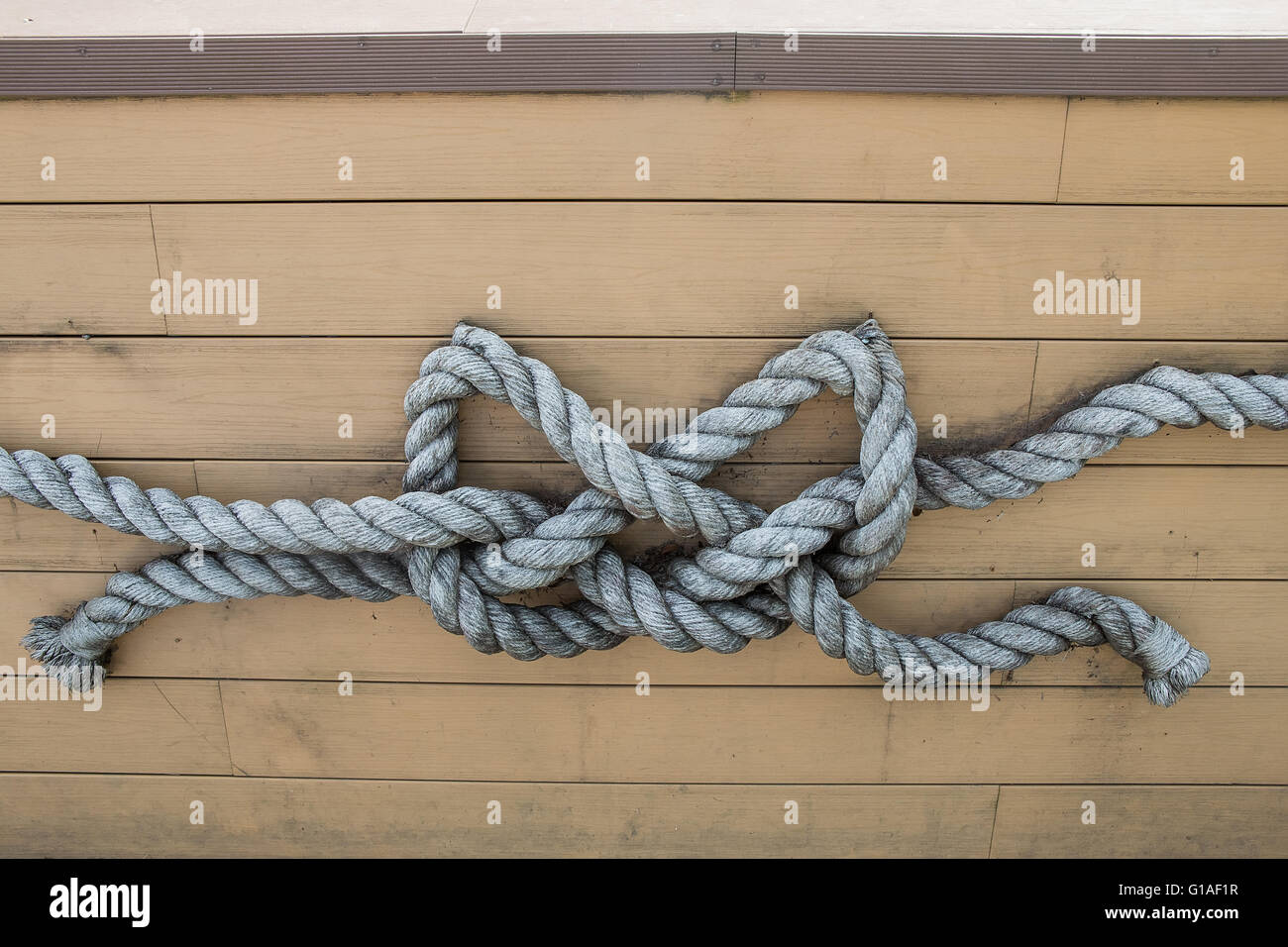 Decorative knot hi-res stock photography and images - Alamy