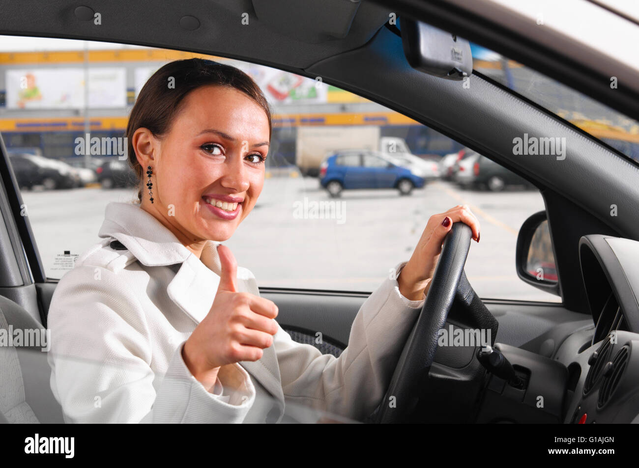 happy woman driver Stock Photo - Alamy