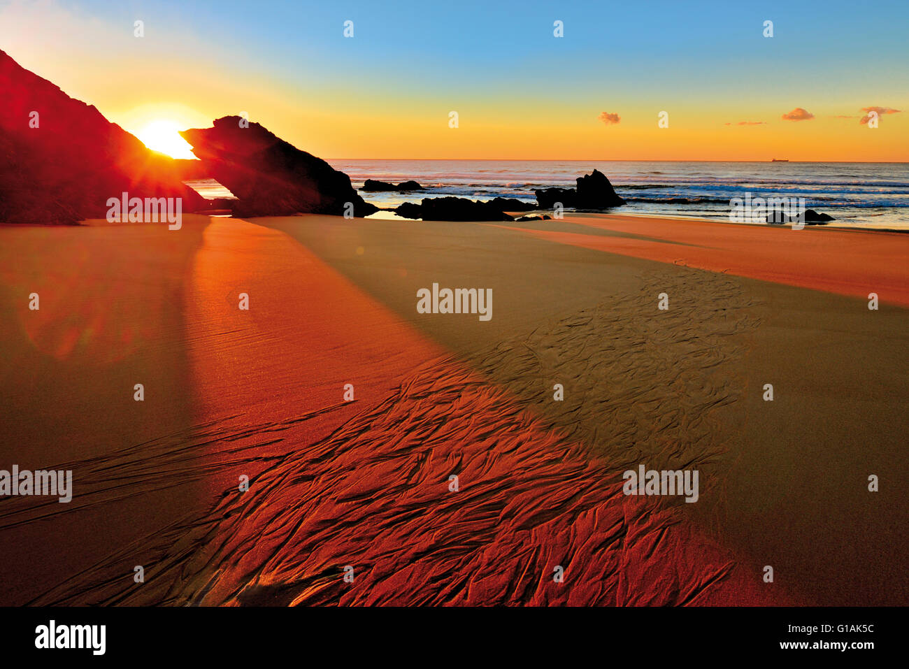 Best beaches of the alentejo coast hi-res stock photography and images ...