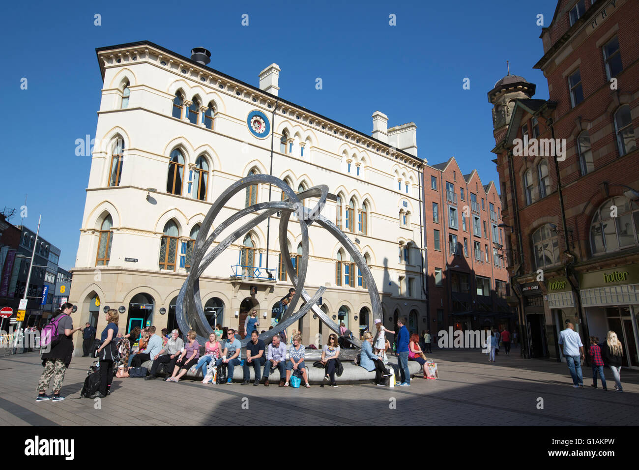 Spirit of Belfast, Dan George steel sculpture, Arthur Square, Belfast ...