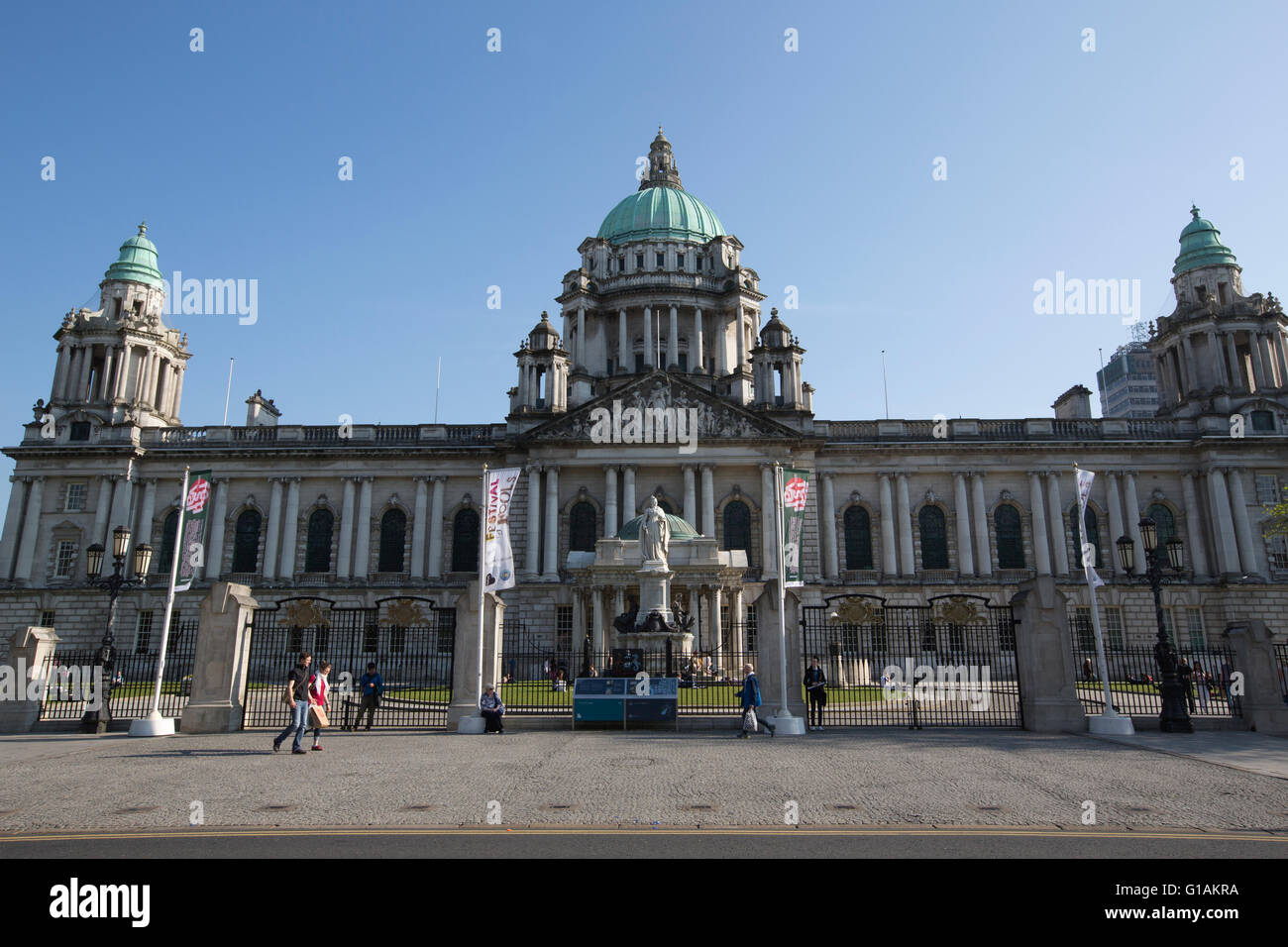 City hall donegall square belfast hi-res stock photography and images ...