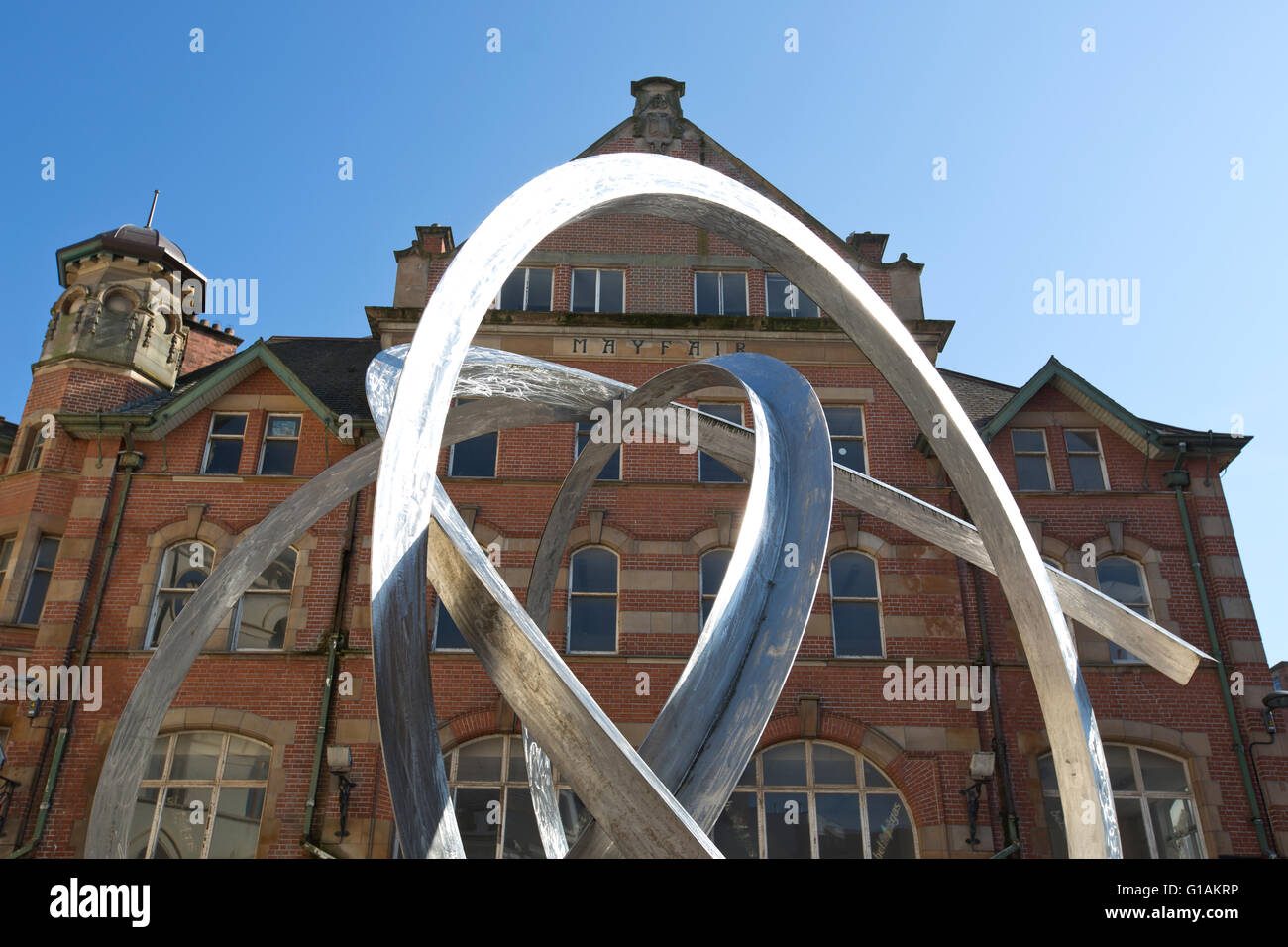 Spirit of Belfast, Dan George steel sculpture, Arthur Square, Belfast ...
