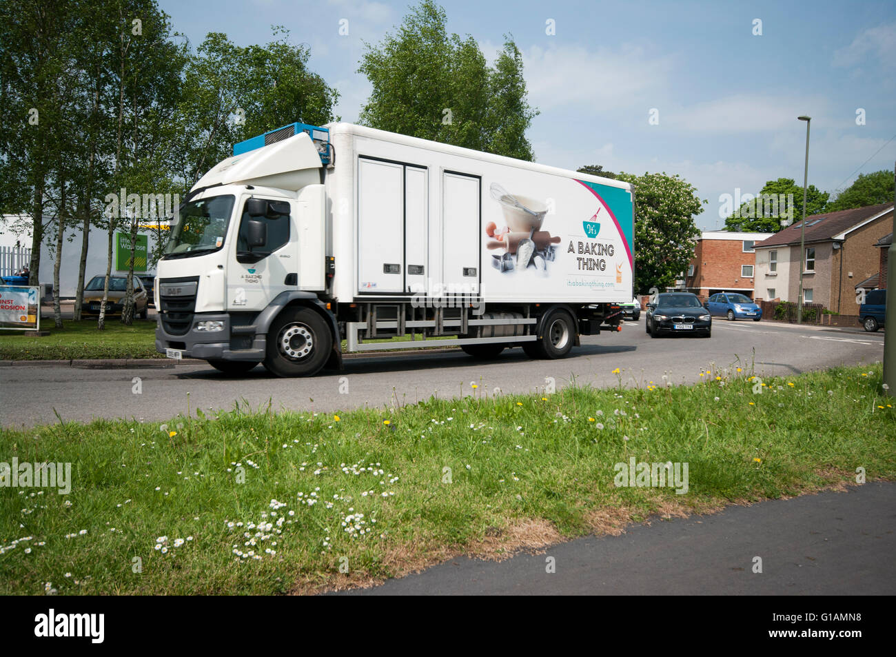Side of a lorry hi-res stock photography and images - Alamy
