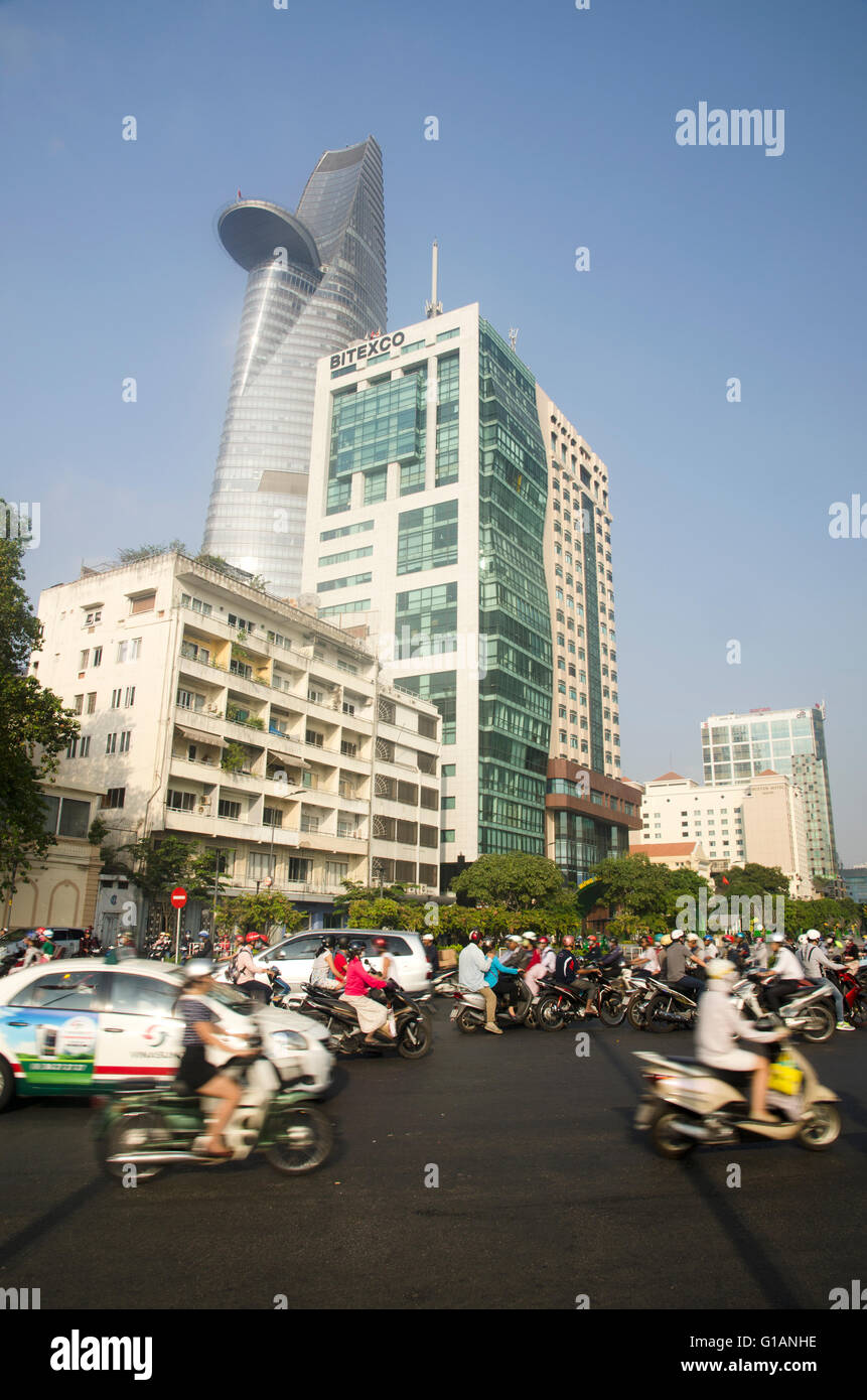 Busy street scene ho chi hi-res stock photography and images - Alamy