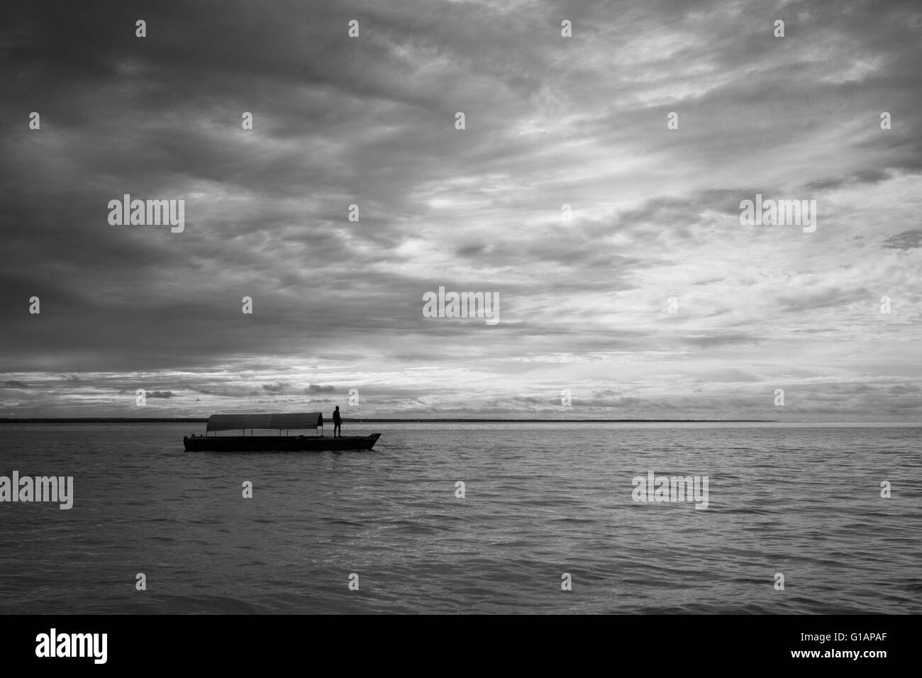 Indian ocean boat Black and White Stock Photos & Images - Alamy