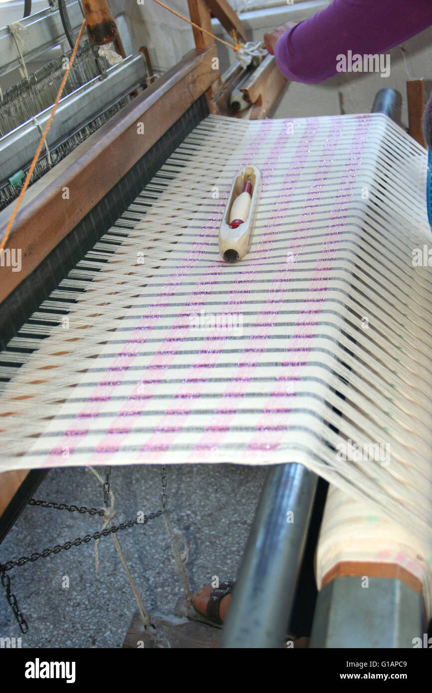 Shuttle needle hi-res stock photography and images - Alamy