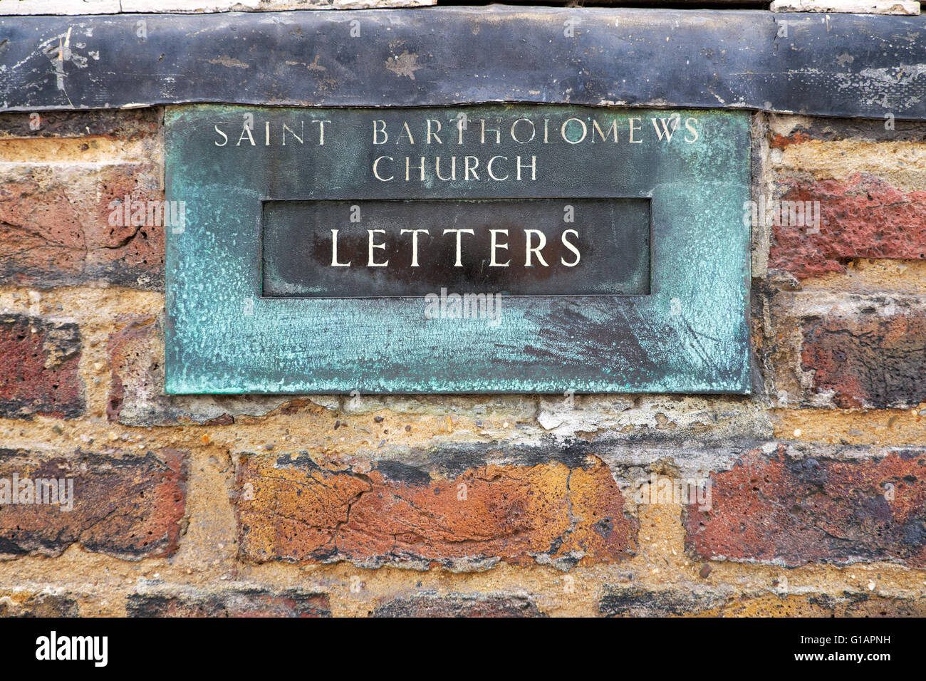 Posting box hi-res stock photography and images - Alamy