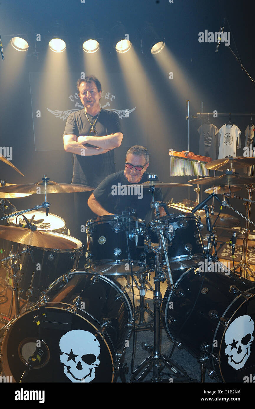 Bon jovi 1980s hi-res stock photography and images - Alamy