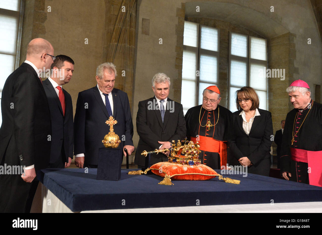 Milos Zeman Crown High Resolution Stock Photography and Images - Alamy