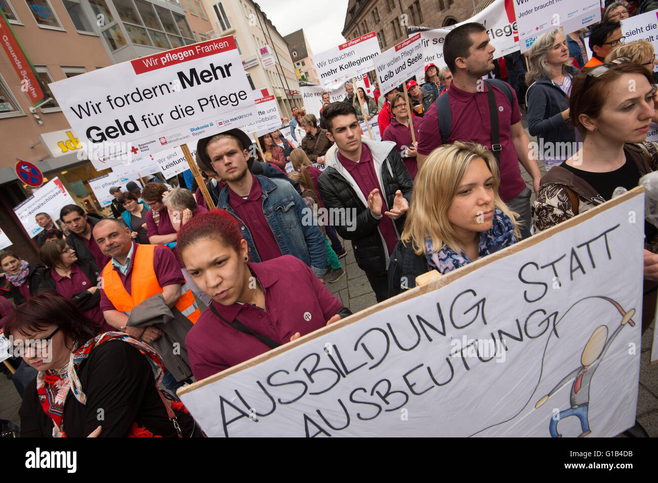 Nuremberg, Germany. 12th May, 2016. Caregivers from Bavaria demonstrate ...