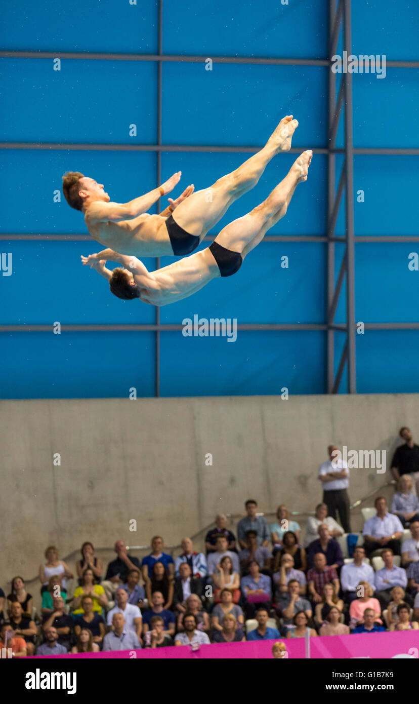 Tom daley synchronized diving olympic hi-res stock photography and ...