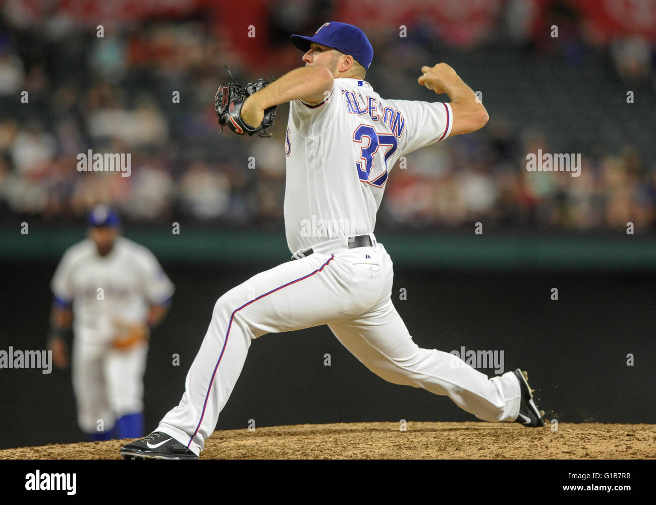 May 09, 2016: Texas Rangers relief pitcher Shawn Tolleson #37 during an ...