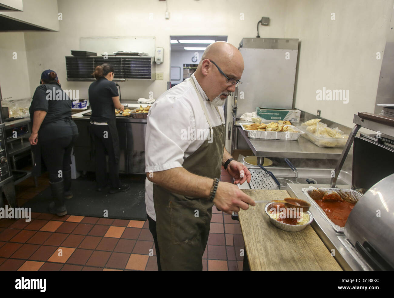 Los Angeles, California, USA. 12th Apr, 2016. Staff of Marisa Foods, an ...