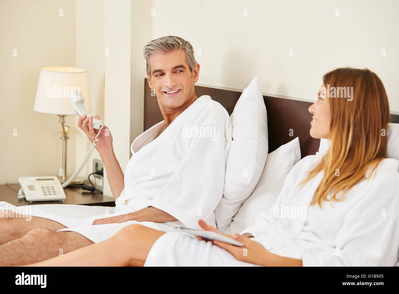 Couple affair hotel room hi-res stock photography and images - Alamy