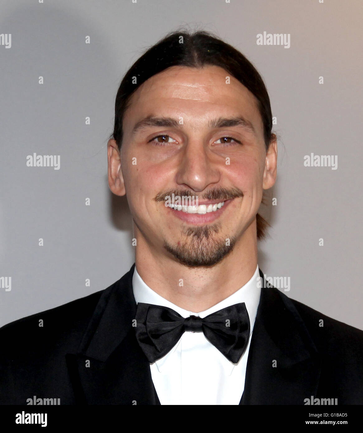 Zlatan ibrahimovic trophy hi-res stock photography and images - Alamy