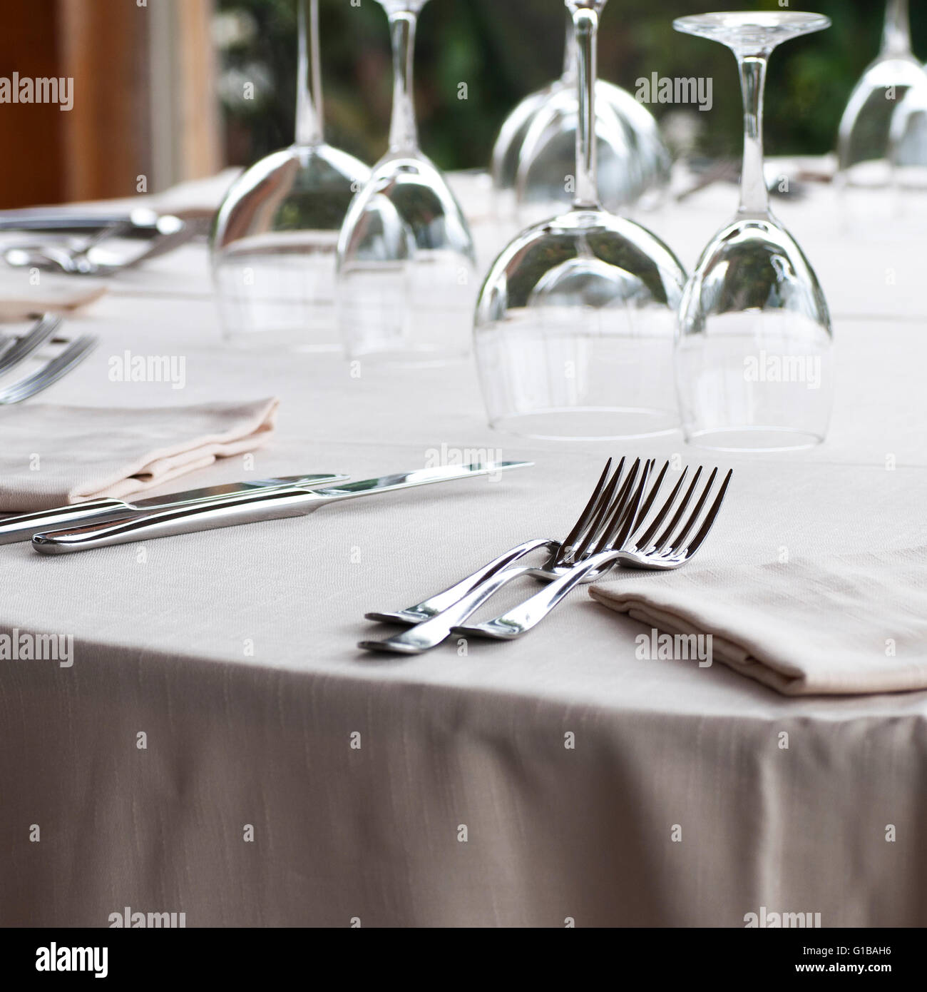 Restaurant dining cutlery silver hi-res stock photography and images ...