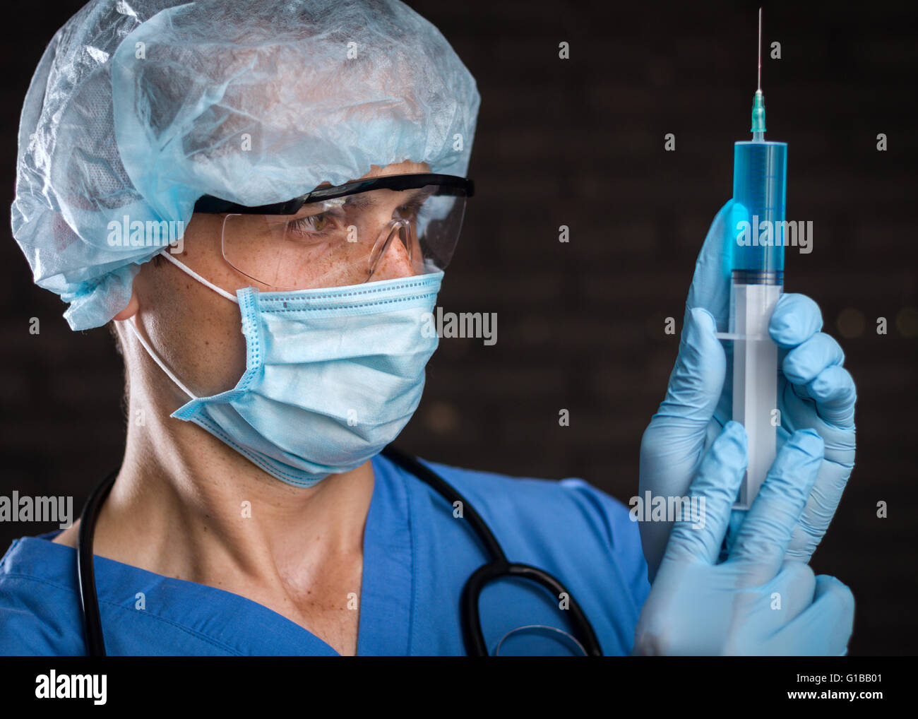 Flask injection medicine hi-res stock photography and images - Alamy